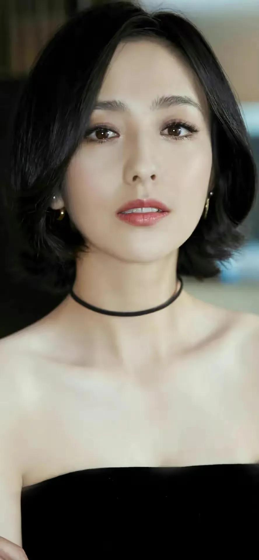 beautiful Tong Liya - iNEWS