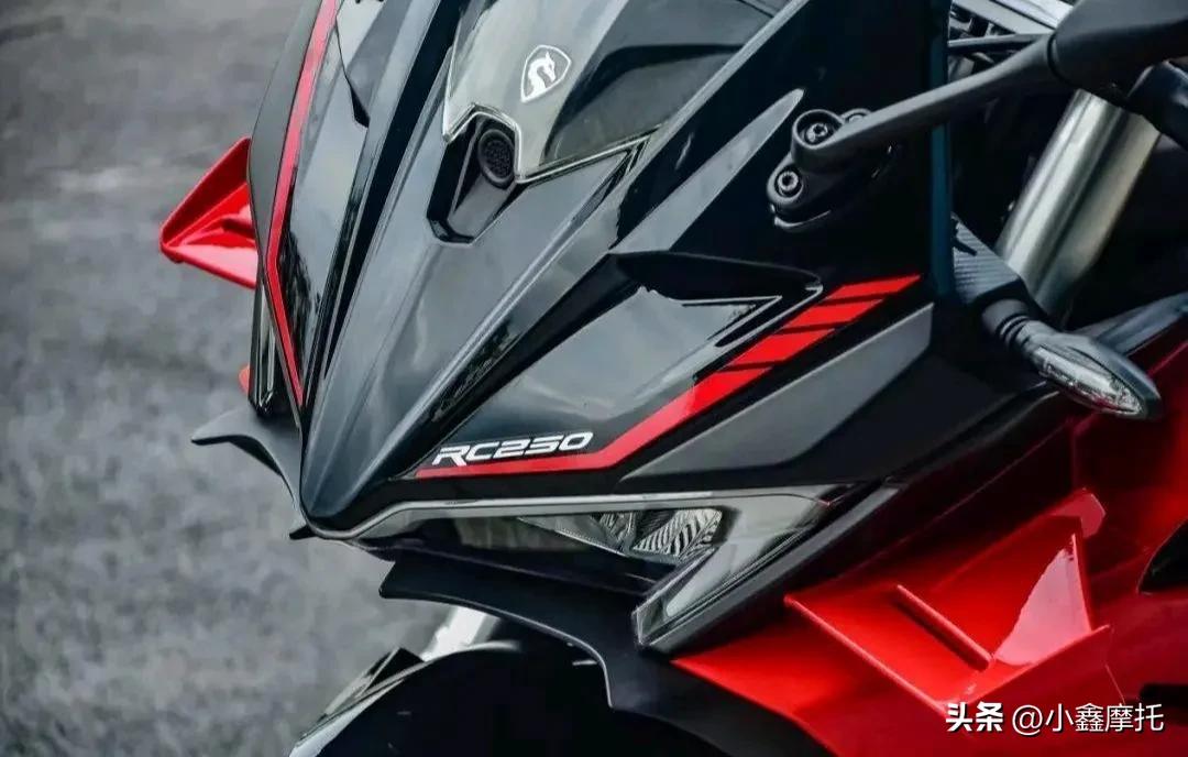 19500起，搭載GPR250升級款發動機，並配有TCS 電子快排和滑動離合 - 資訊咖