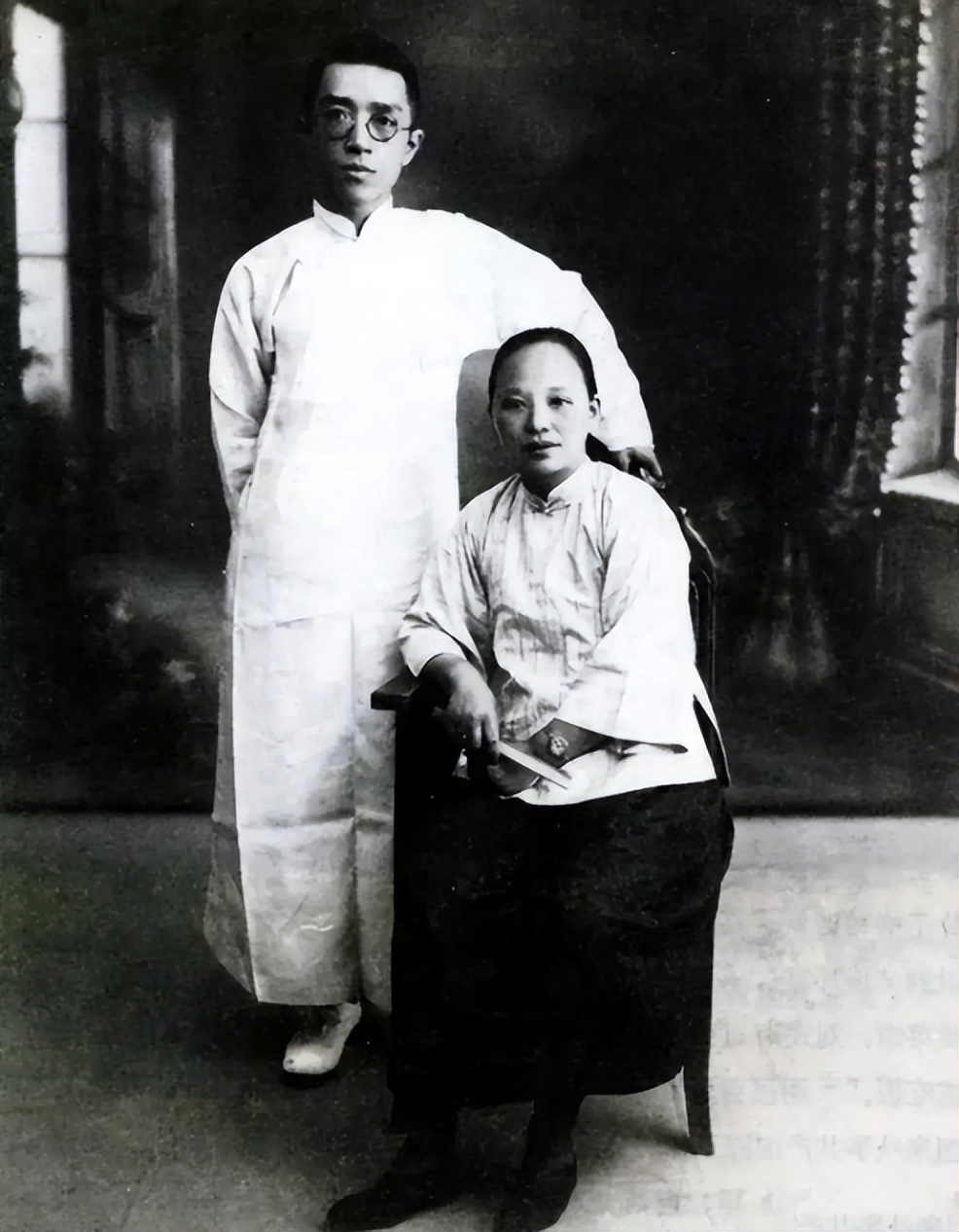 Xu Zhimo borrowed Hu Shi's house to visit the brothel. He crept home in ...
