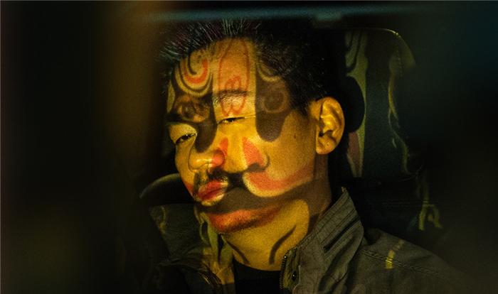 "In the Octagonal Cage": The film studio shared 700 million yuan, Wang ...