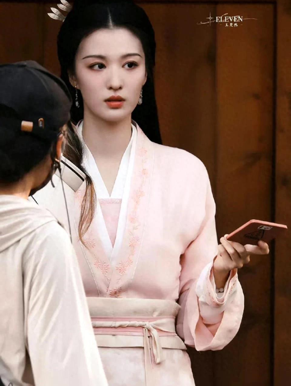 9.18 Entertainment News: Xiao Zhan, Cheng Yi, Deng Wei, Wang Churan, Yu Shuxin, Li Landi - iMedia