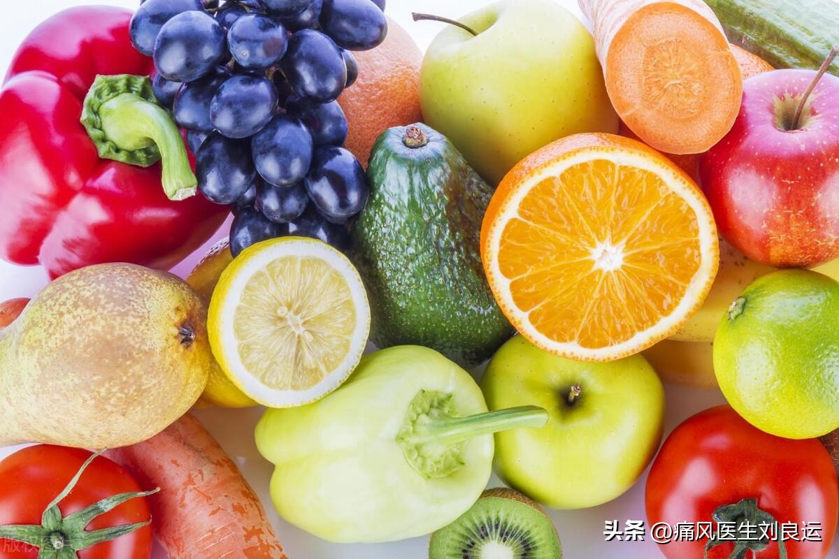 A 45-year-old man suffered from gout after eating too much fruit ...