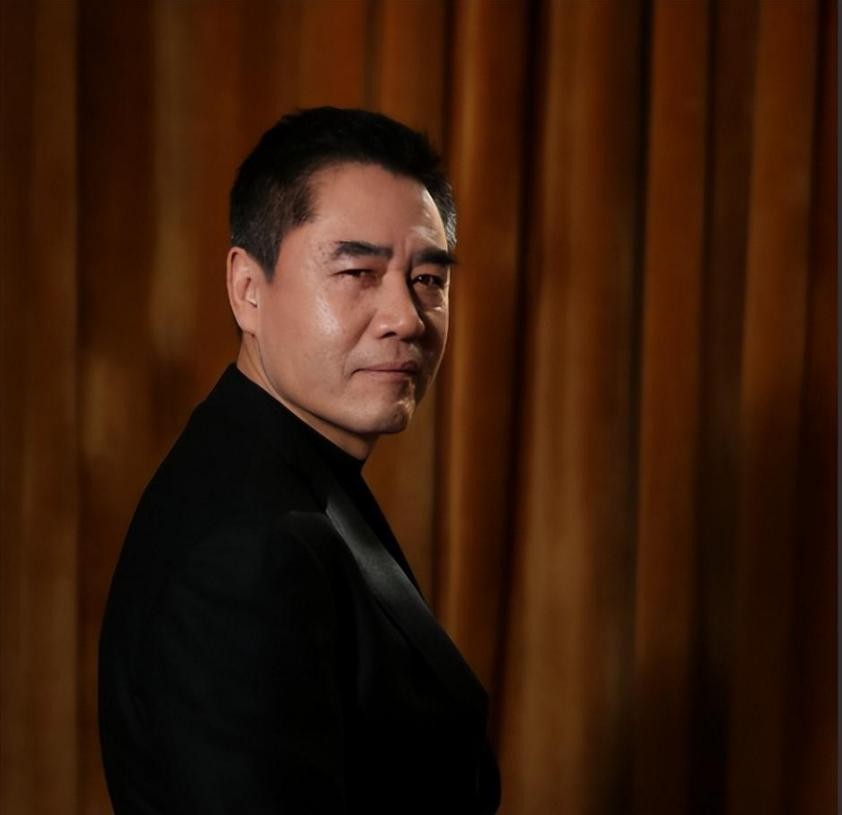 This time, the 67-year-old Chen Baoguo, known as the "play lunatic", made the world look at him ...