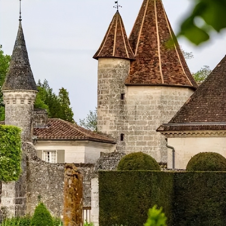 A Study on the Style Evolution and Influencing Factors of European ...