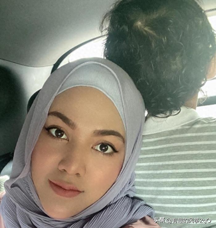 The well-known singer suddenly announced her divorce. The 31-year-old ...