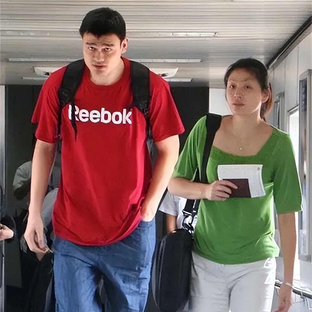 The recent situation of Yao Ming and his wife Ye Li: 42-year-old Ye Li looks like a girl, and ...