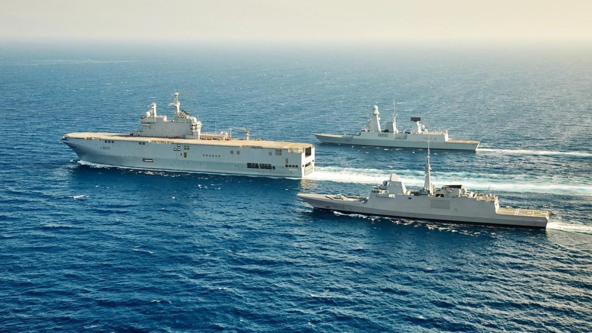 Notice!What is the real purpose of Australia's rendering of China's 052D laser irradiation P-8A ...