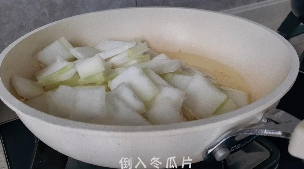 Braised Winter Melon Slices - iNEWS
