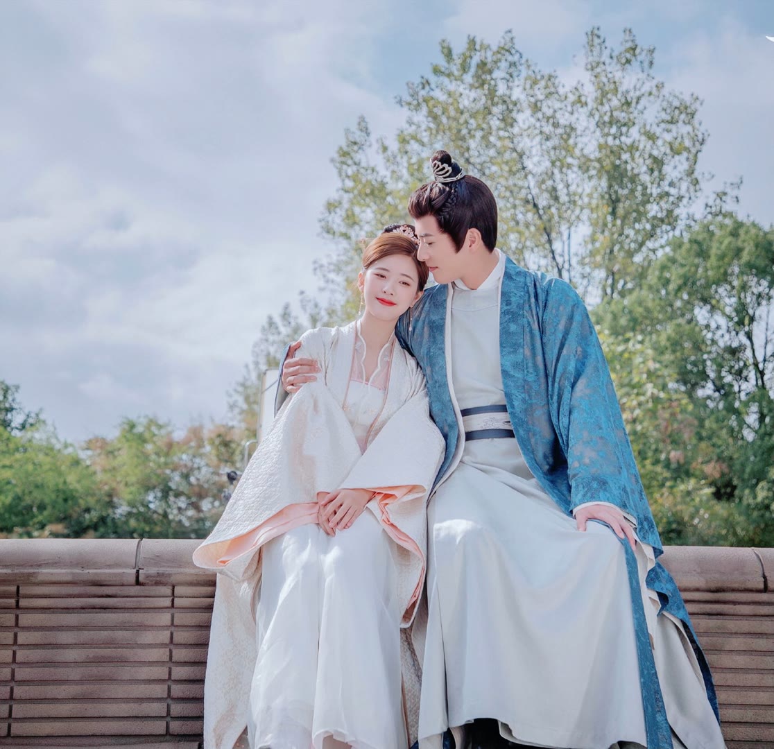 Appearance Show: Ancient Costume——Zhao Lusi - iMedia