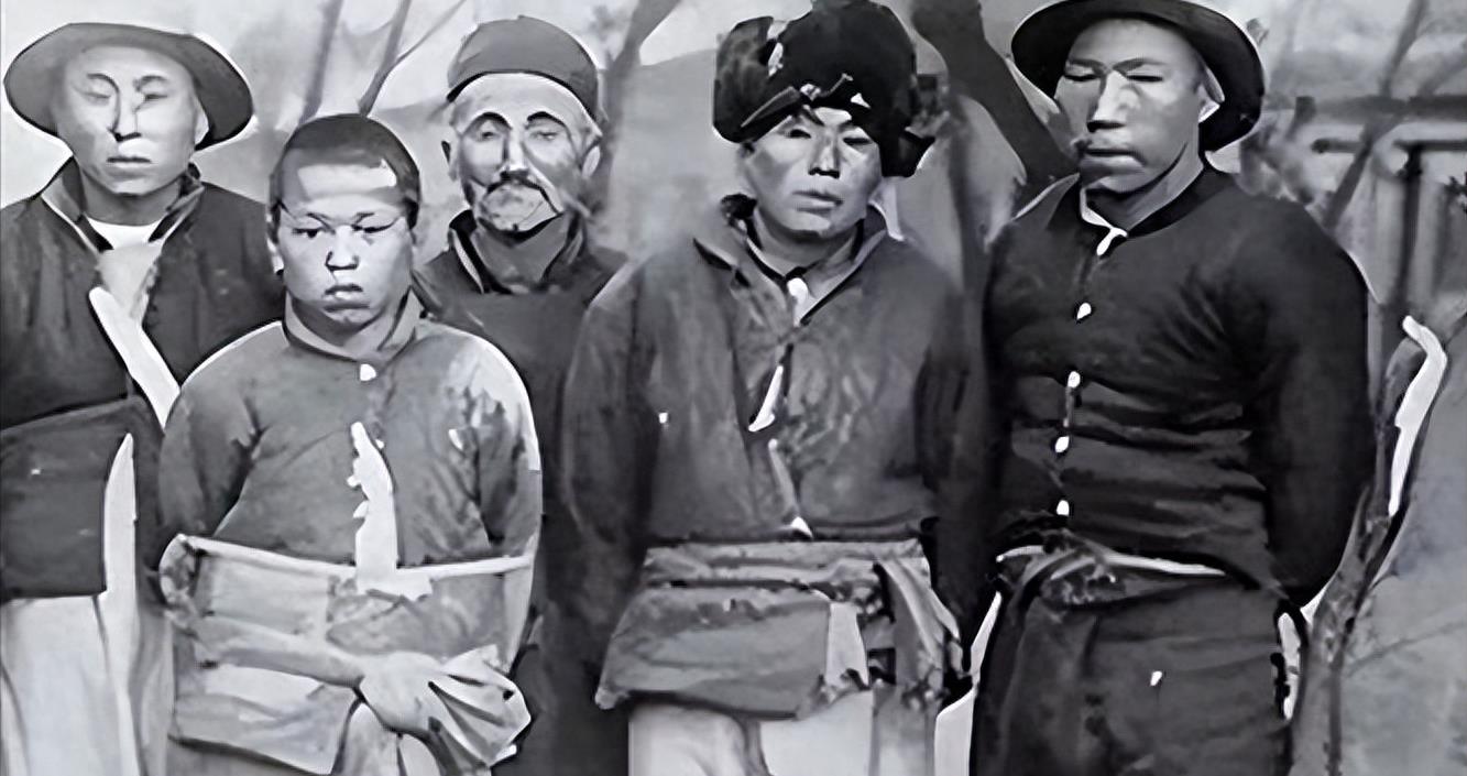 5,000 bandits surrounded the People's Liberation Army. The bandit ...