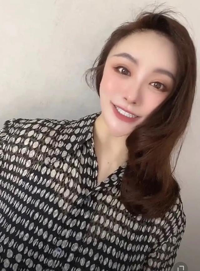 Lied to us for so many years, it turns out that she is Shen Teng's ...