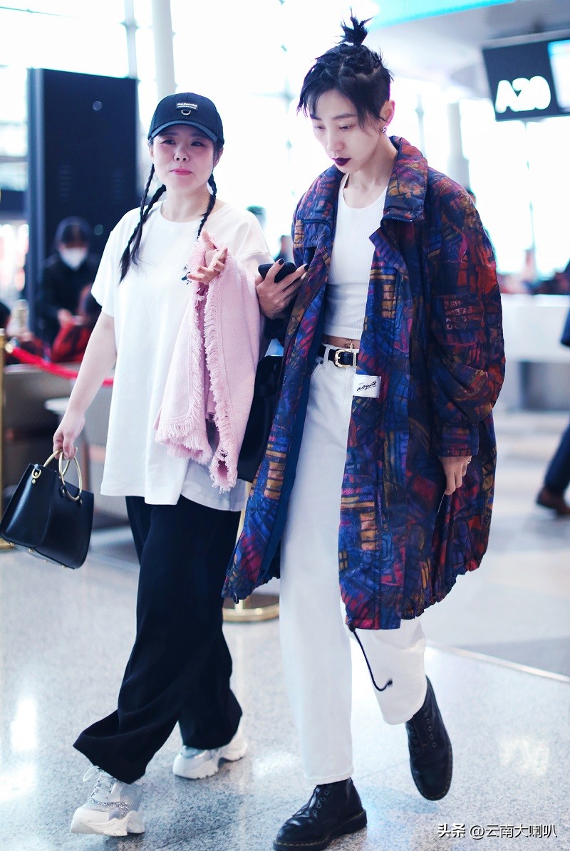 Sister Lang Gong Linna took Xie Xin back to Dali, and netizens gave ...