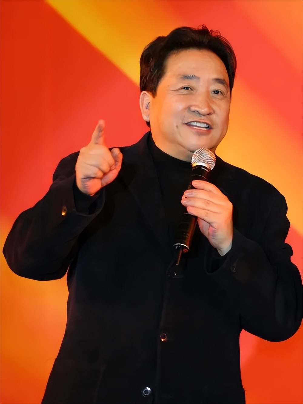 Ju Ping borrowed 50,000 Jiang Kun to write from Jiang Kun and let her ...