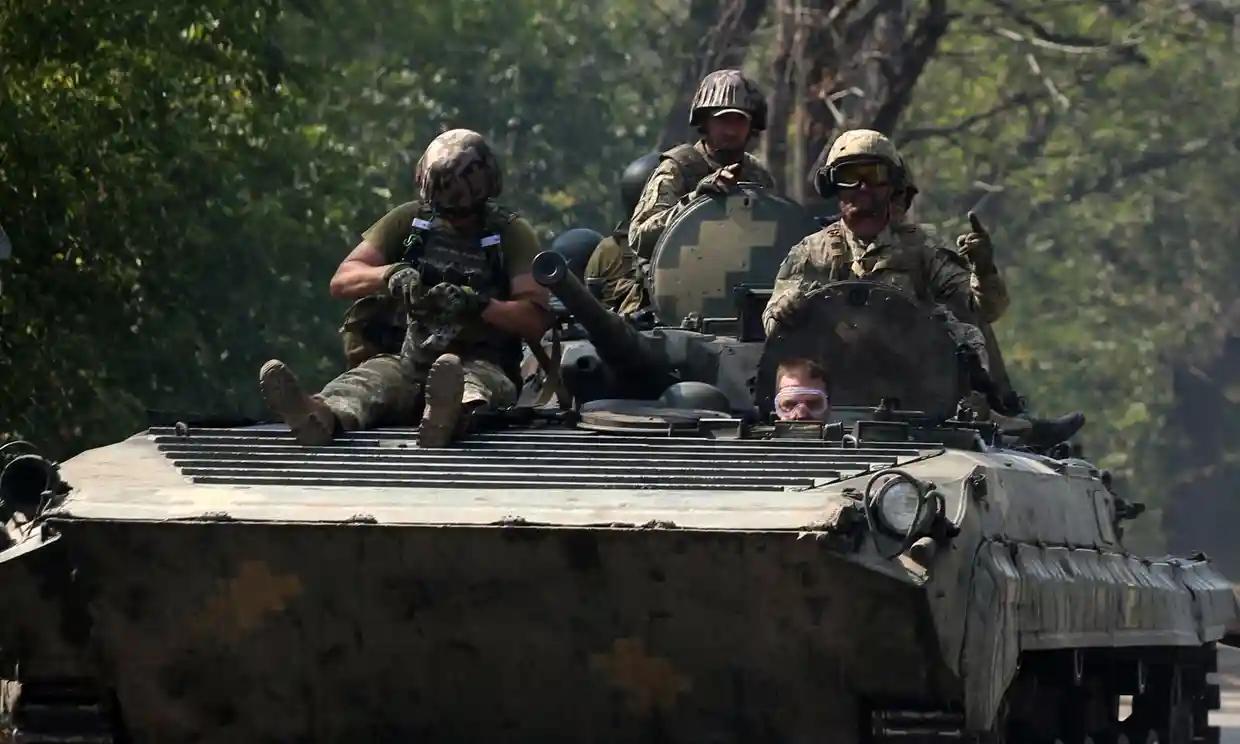 Russia and Ukraine intensify the information arms race and draw a ...