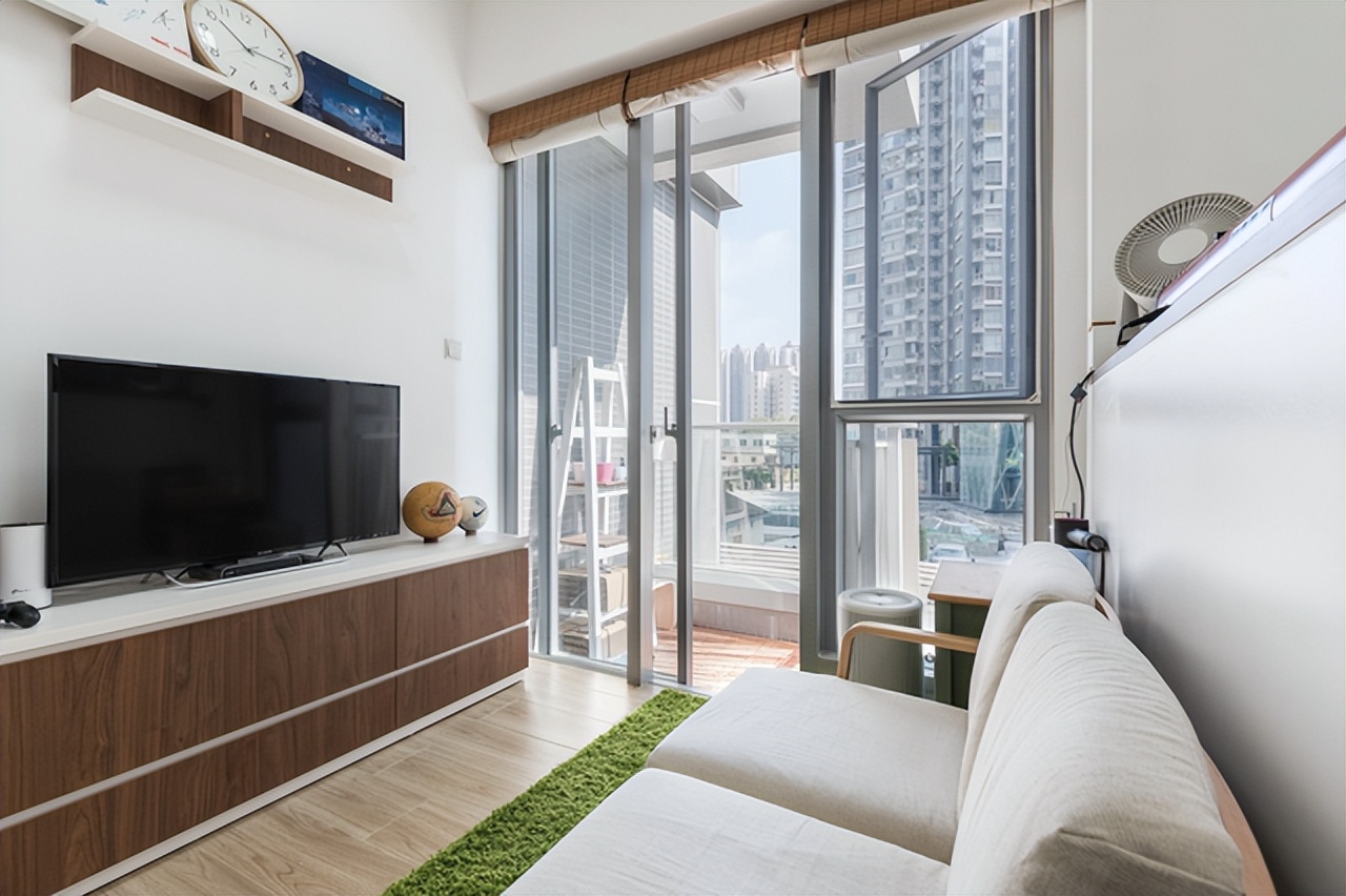 The 50-square-meter "luxury house" of a Hong Kong couple is small but ...