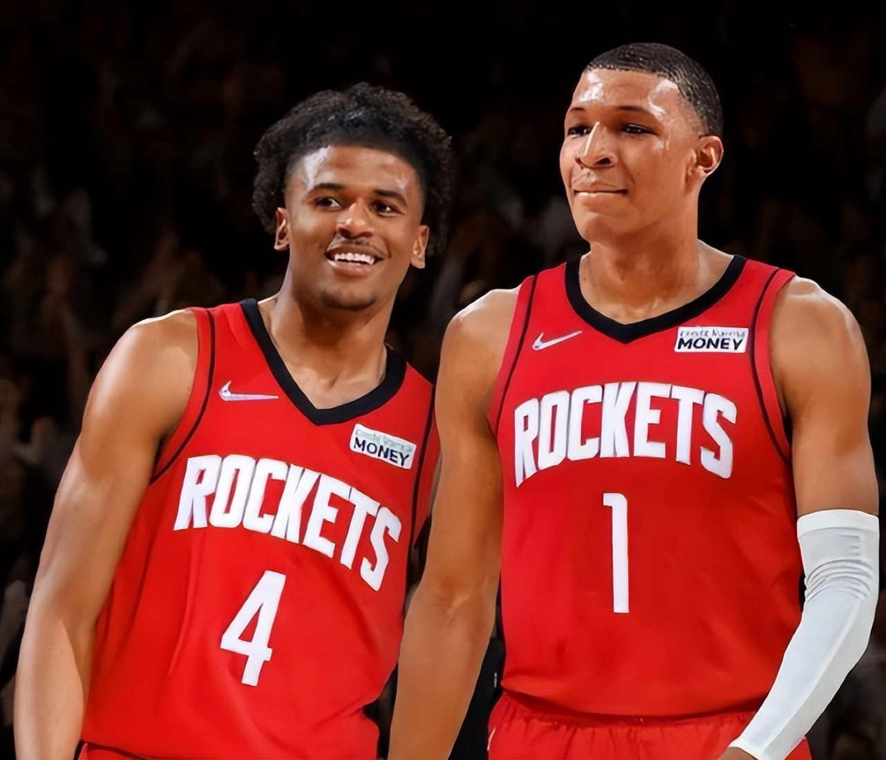 21+10! 24+8!Another rising star for the Rockets, Hughes finds its own ...