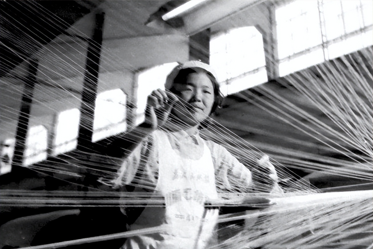 Experience the Cultural Revolution Movement in the alleys (1): Criticism of "ghosts and snakes ...