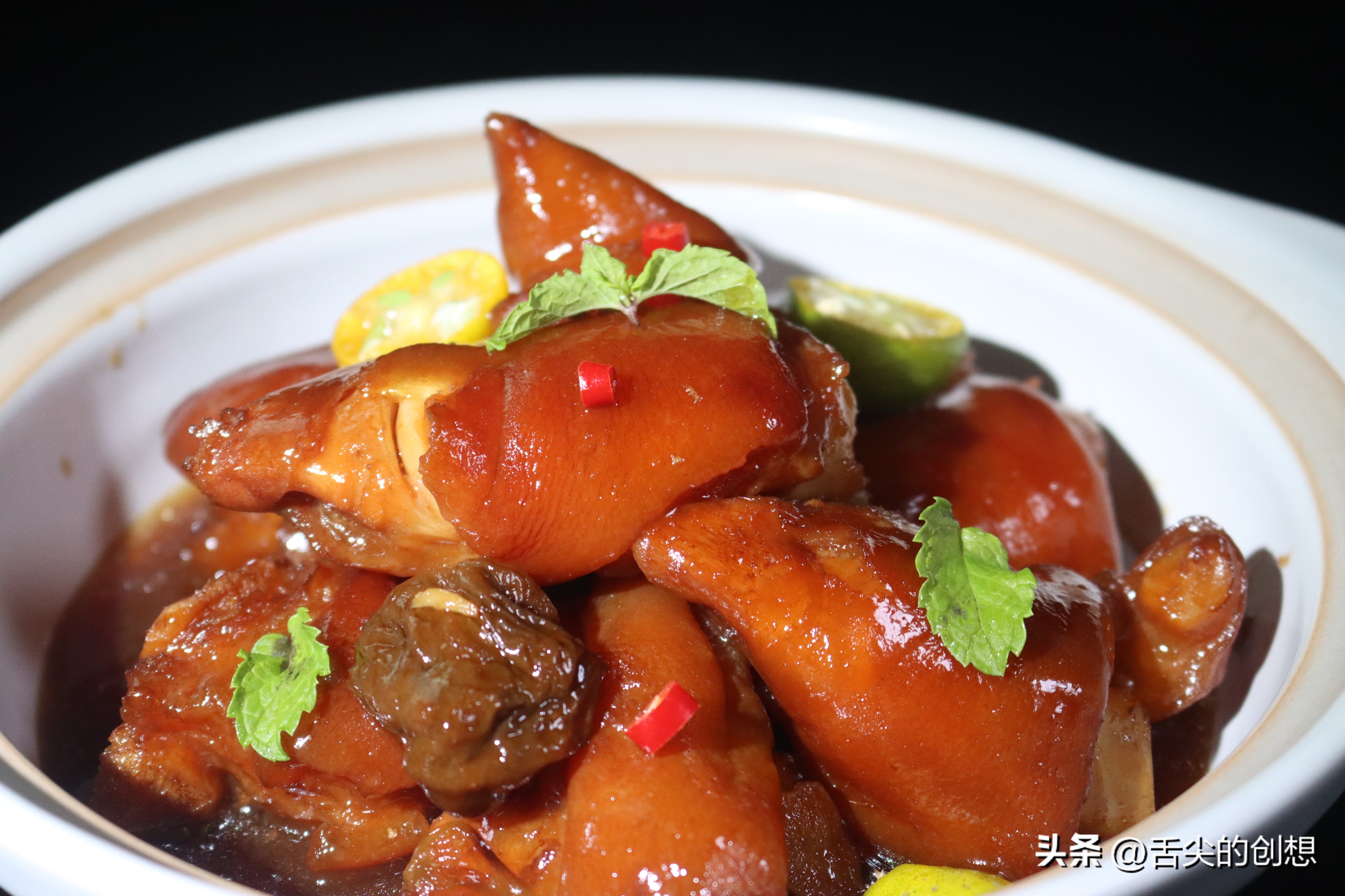 Five kinds of pig's feet dishes - iNEWS