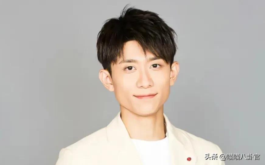 Zhang Yishan wearing white socks incident: Why did it cause controversy ...