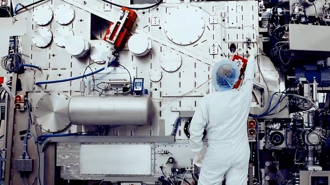 13.5 billion, shipped 5 high-end lithography machines! ASML has ...