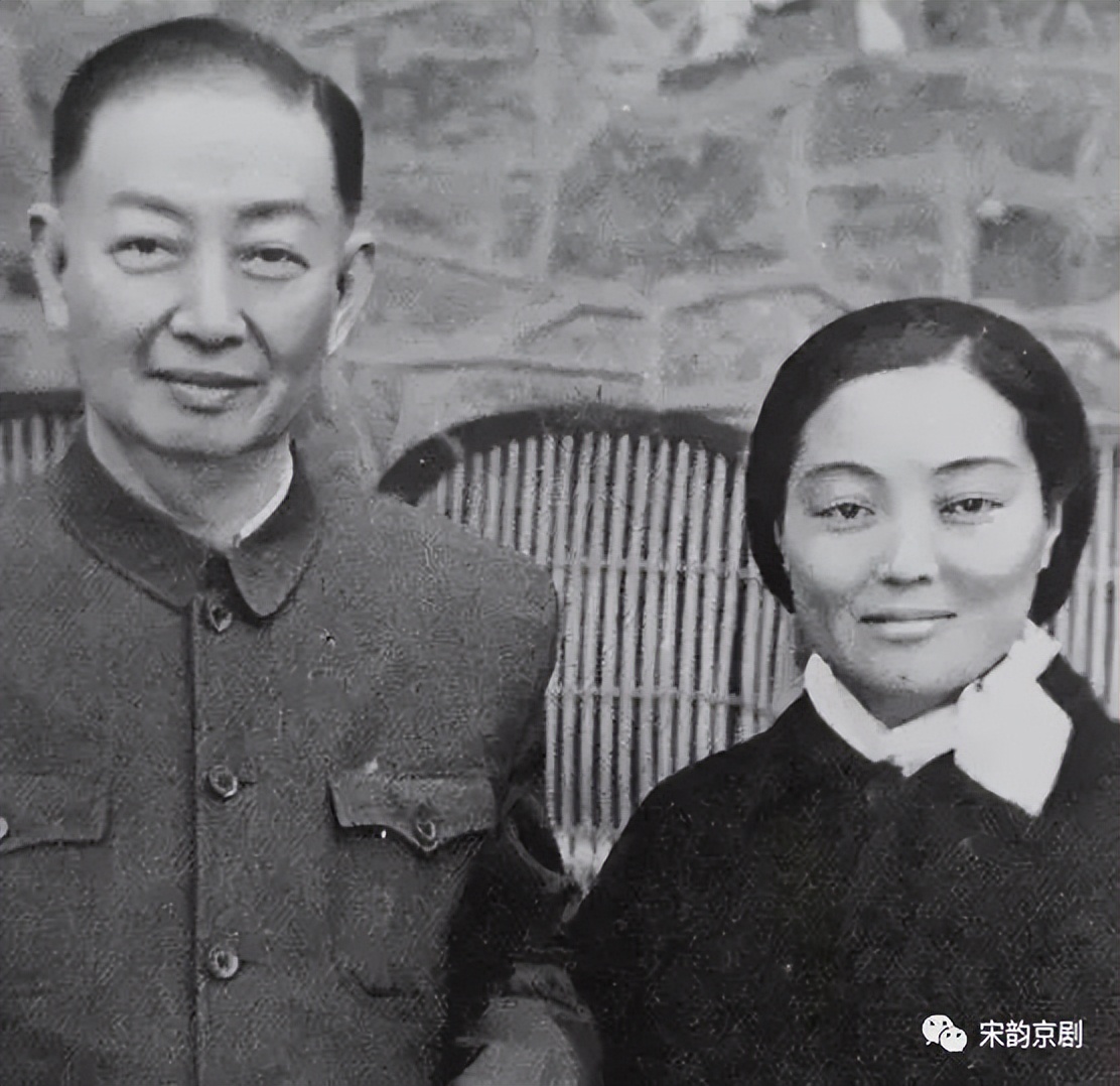 The Four Famous Dan and the Peking Opera Fate of Kaifeng - iNEWS