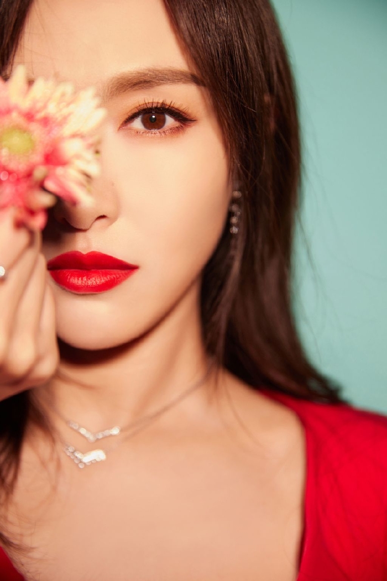 Shanghai beauty Tang Yan takes photos and loses weight!172 meters tall ...