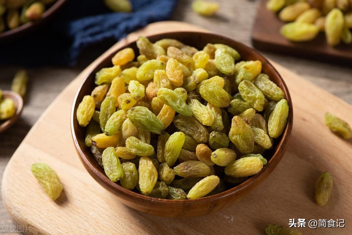 Do you really need to wash your raisins before eating them? Fruit ...