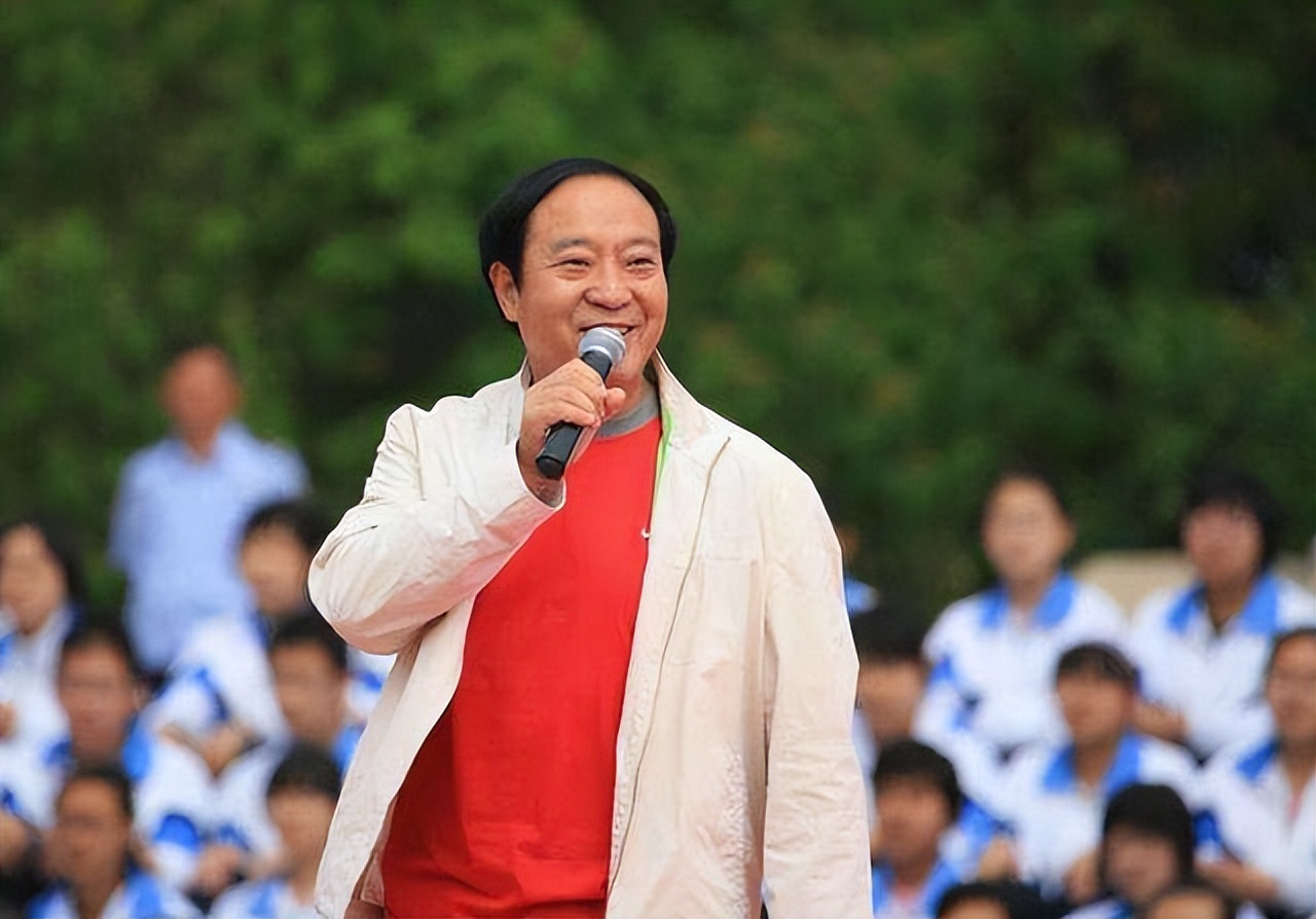 Niu Qun: He once abandoned Feng Gong to become an official, but his ...