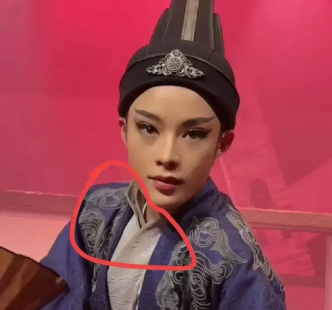 4 "Jatings" in 1 outfit? Chen Lijun's costume with pulp is the ...