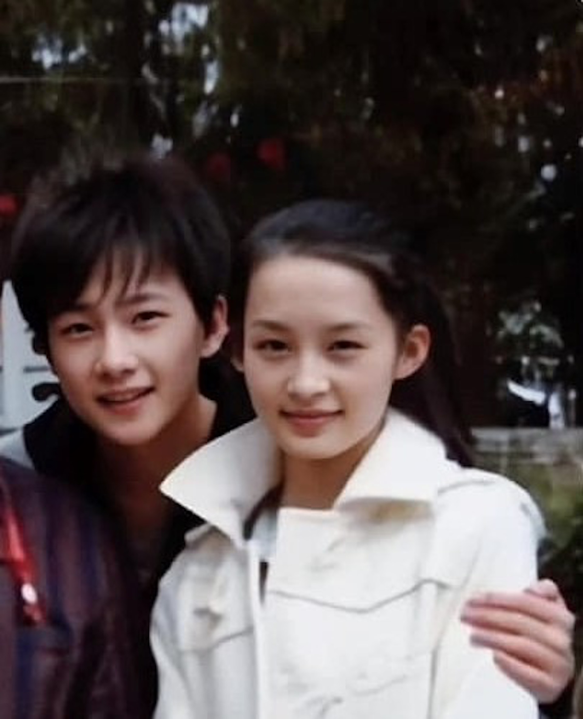 Li Qin's 19-year-old intimate photos with her first love boyfriend ...