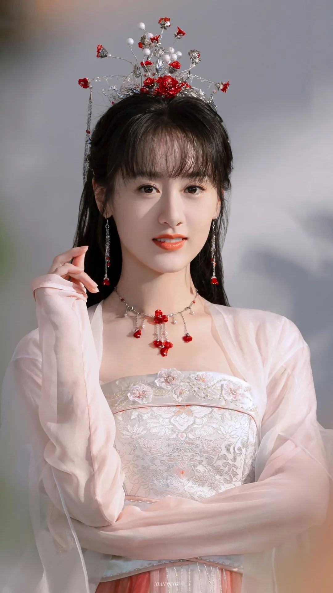 Zhao Liying, Yuan Bingyan, Ma Tianyu, Song Yi, Sun Li, Xia Keli - iNEWS