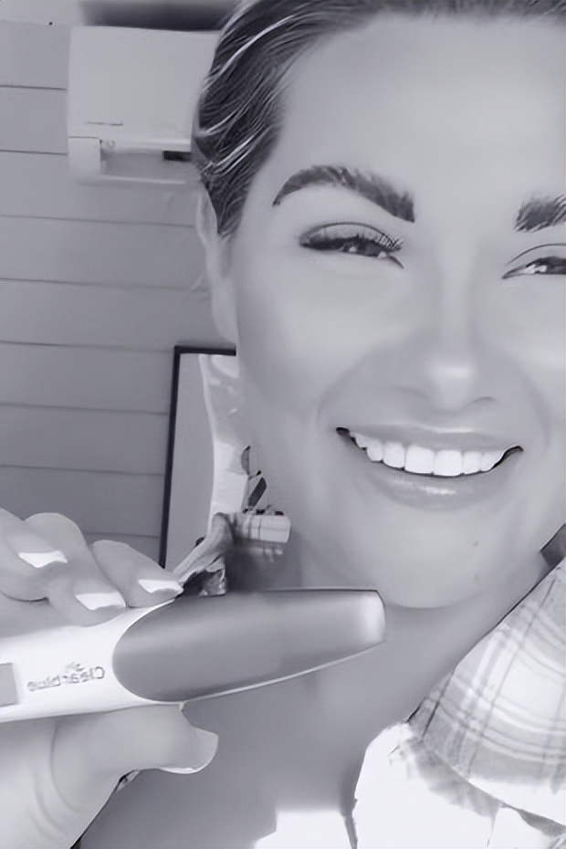 Love Island's Shauna Phillips announces she's pregnant with her first ...