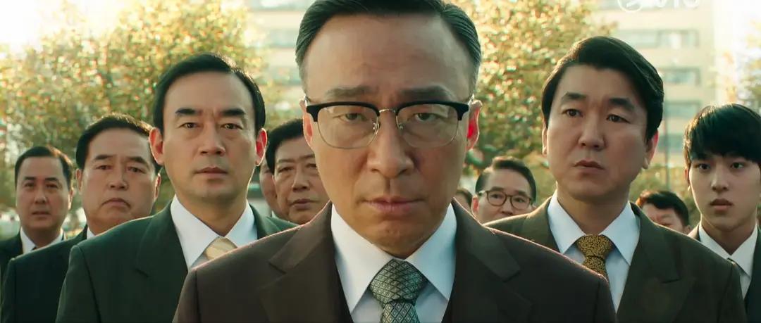 Song Zhongji [the youngest son of the chaebol] grandson CP, alluding to ...