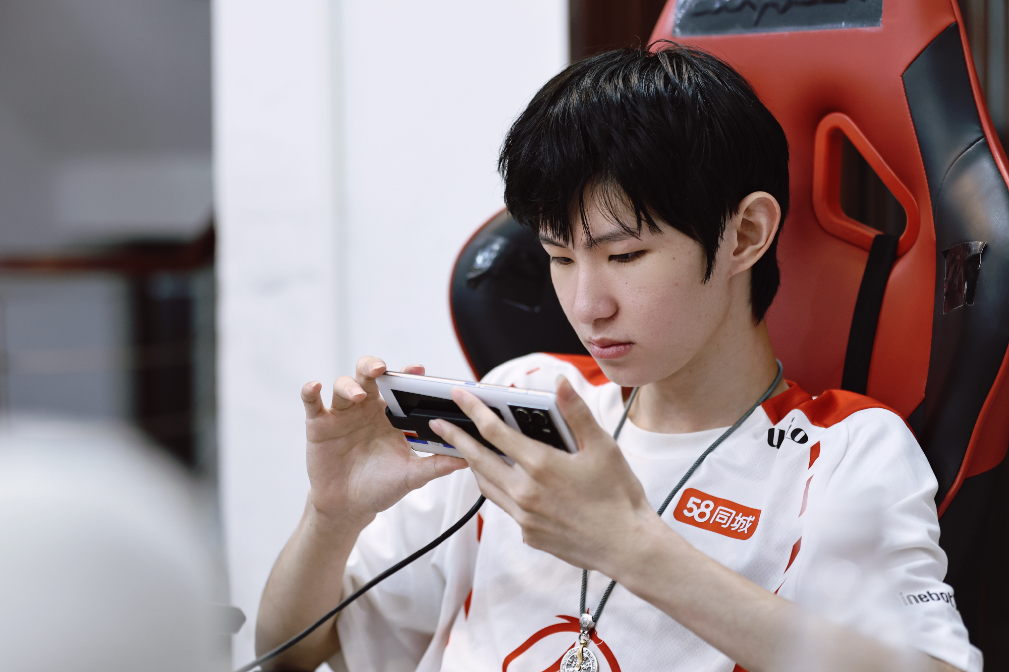 EDGM upset Hero, netizens questioned Jiuzhe's control of points, and Group A is going to be a ...