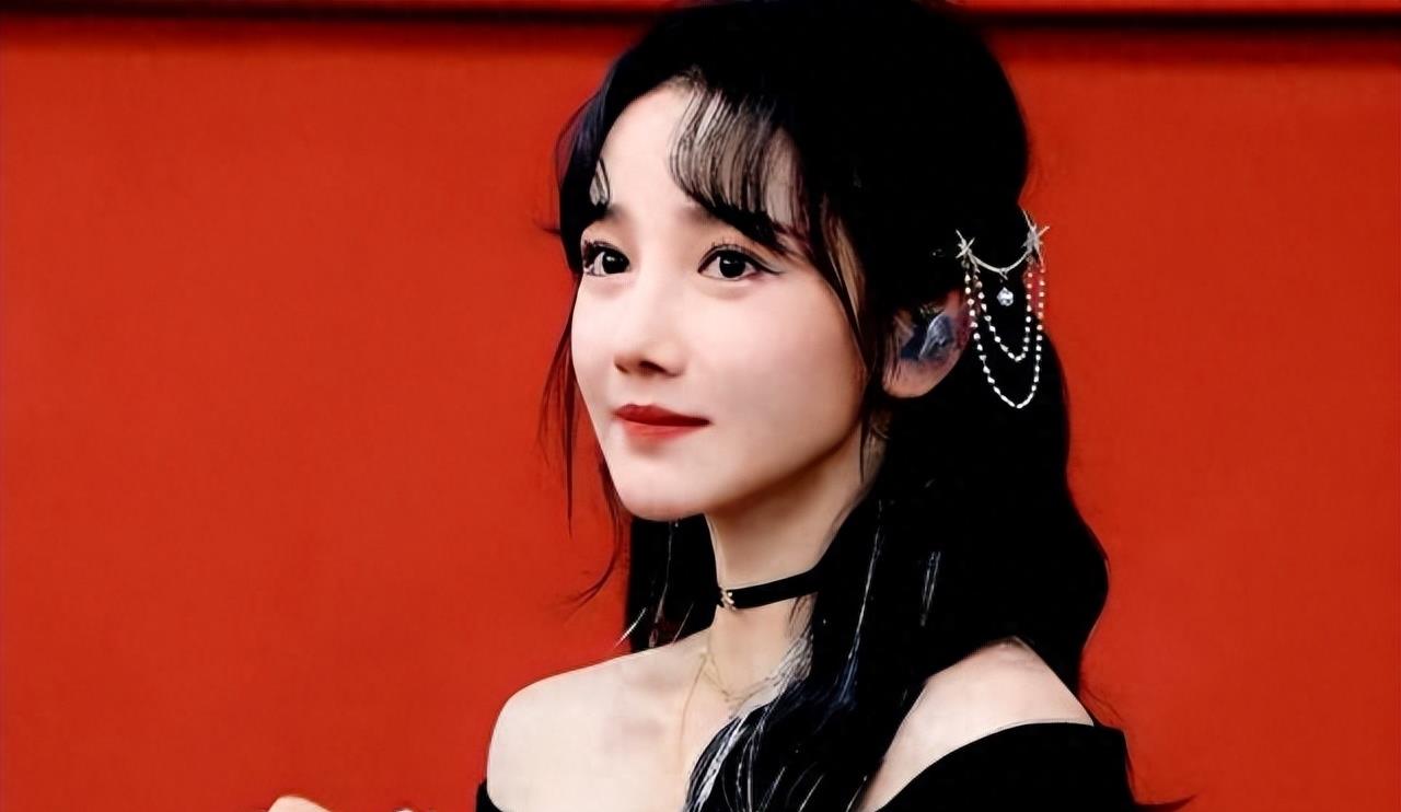 From the swimming pool to the screen, how did she fight back? - iMedia