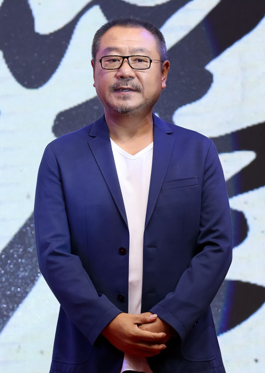 The 61-year-old Fan Wei once again became popular all over the Internet ...