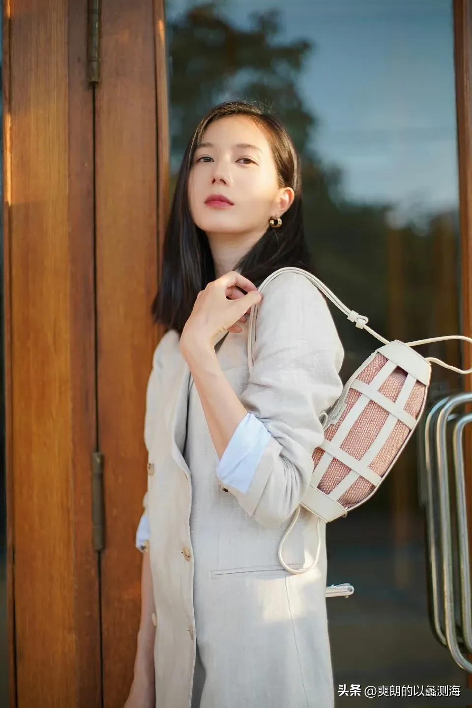 She who thinks she is not popular in the drama - Peng Yang - iNEWS