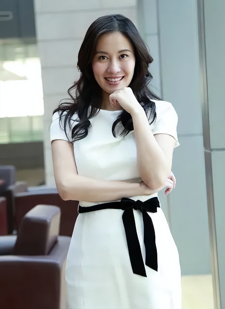 Michelle Ye who was "dropped head", "dismissed outfit", "missing point ...