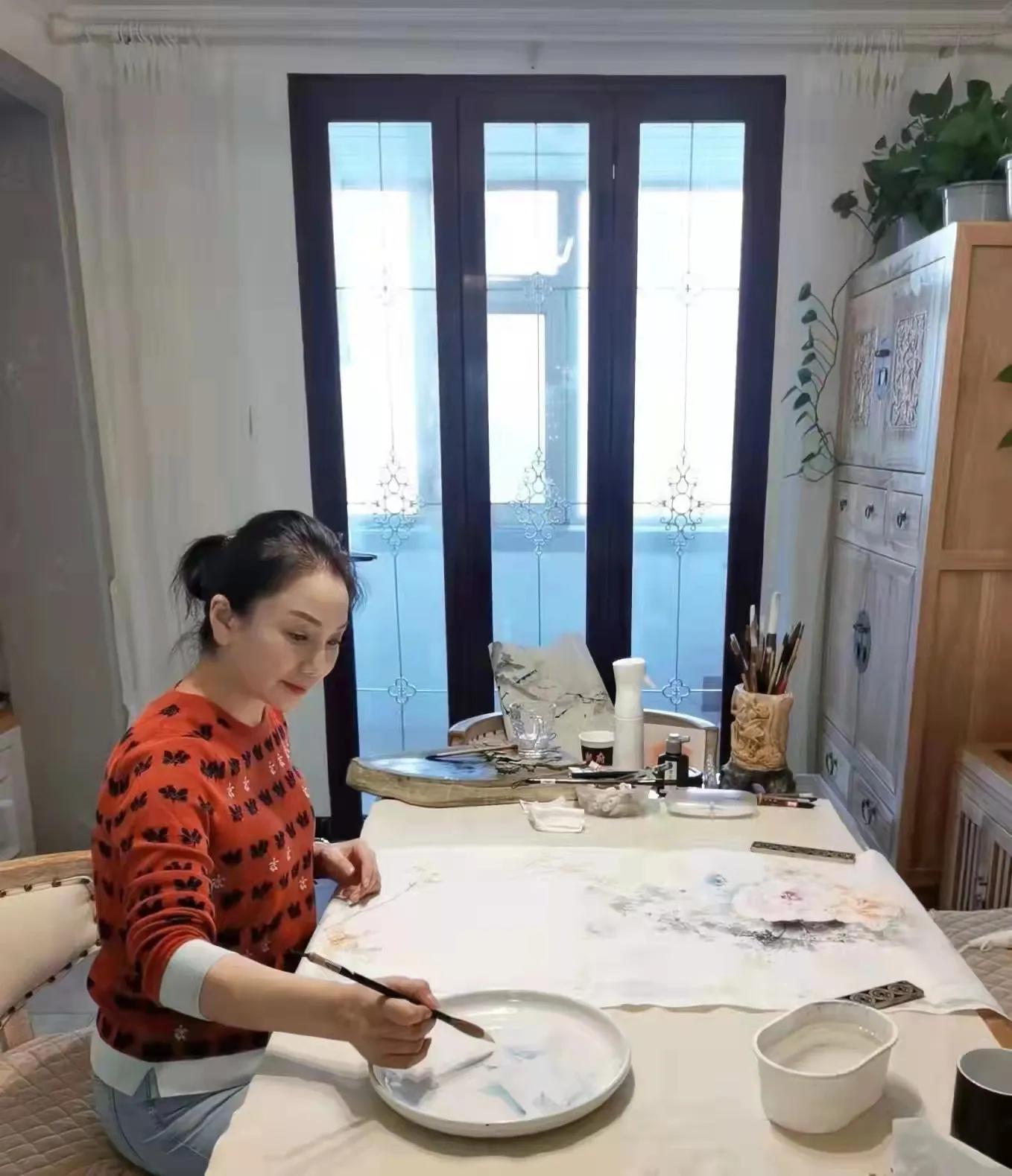excellent!Beautiful doctor Li Xilin cross-border calligraphy and ...