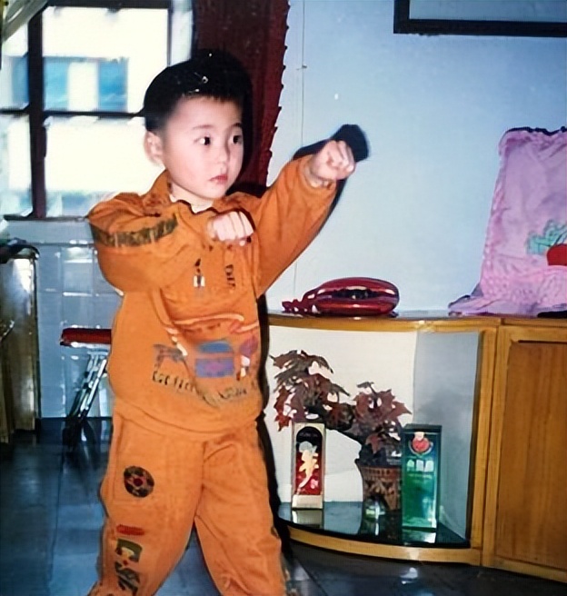 so cute! Rappers' childhood photos! Can you recognize who they are ...