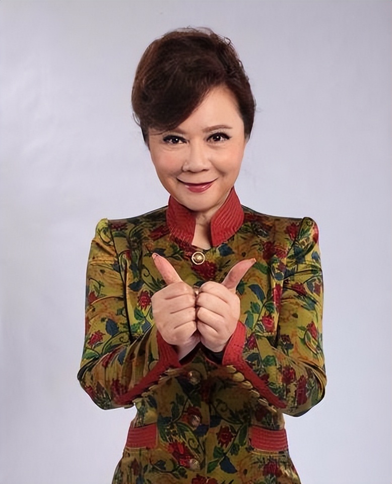 "Sketch Queen" Cai Ming also has a headache. Her son Ding Ding is still unmarried at the age of ...