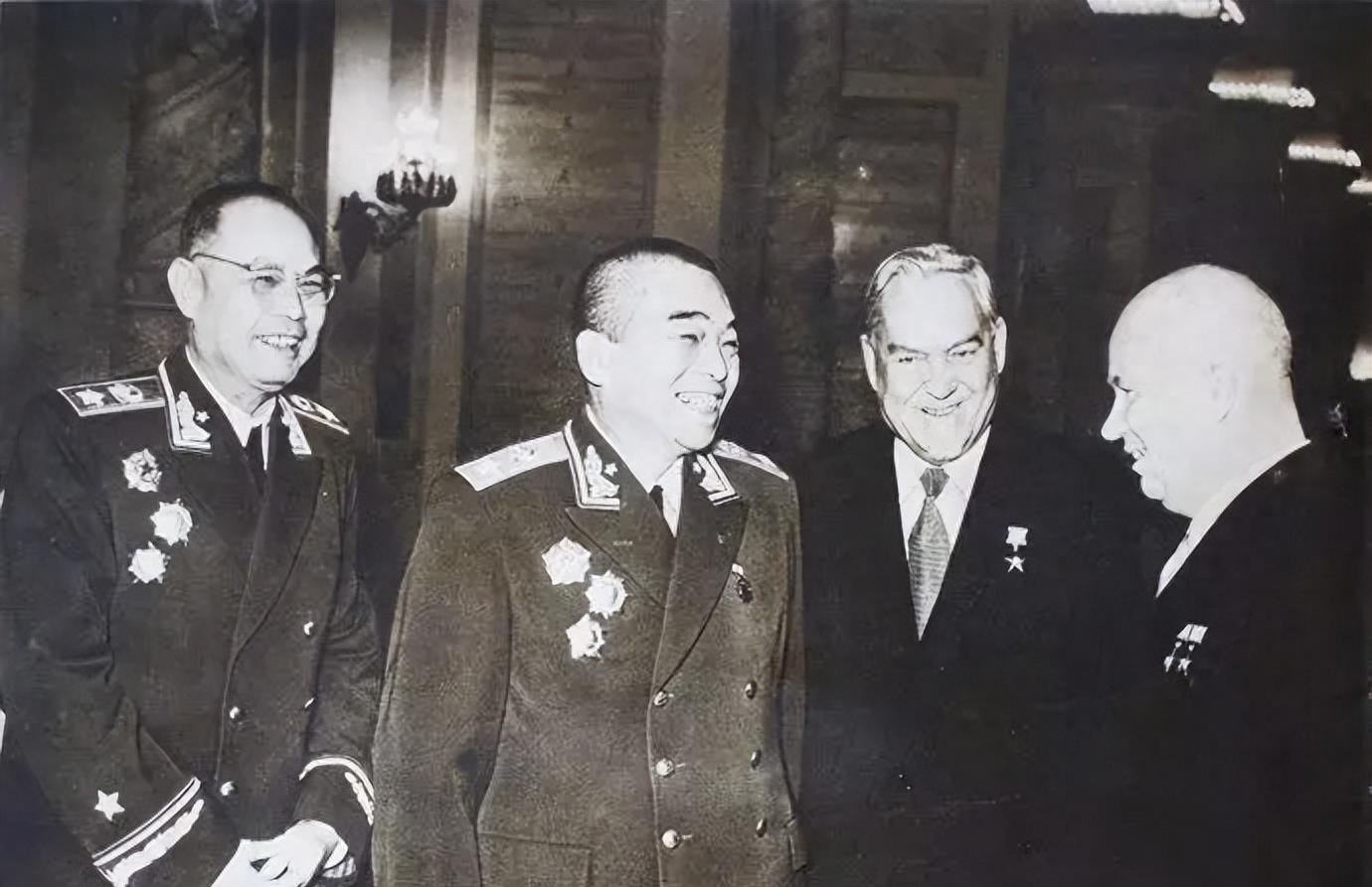 In 1957, the founding general of the People's Republic of China visited ...