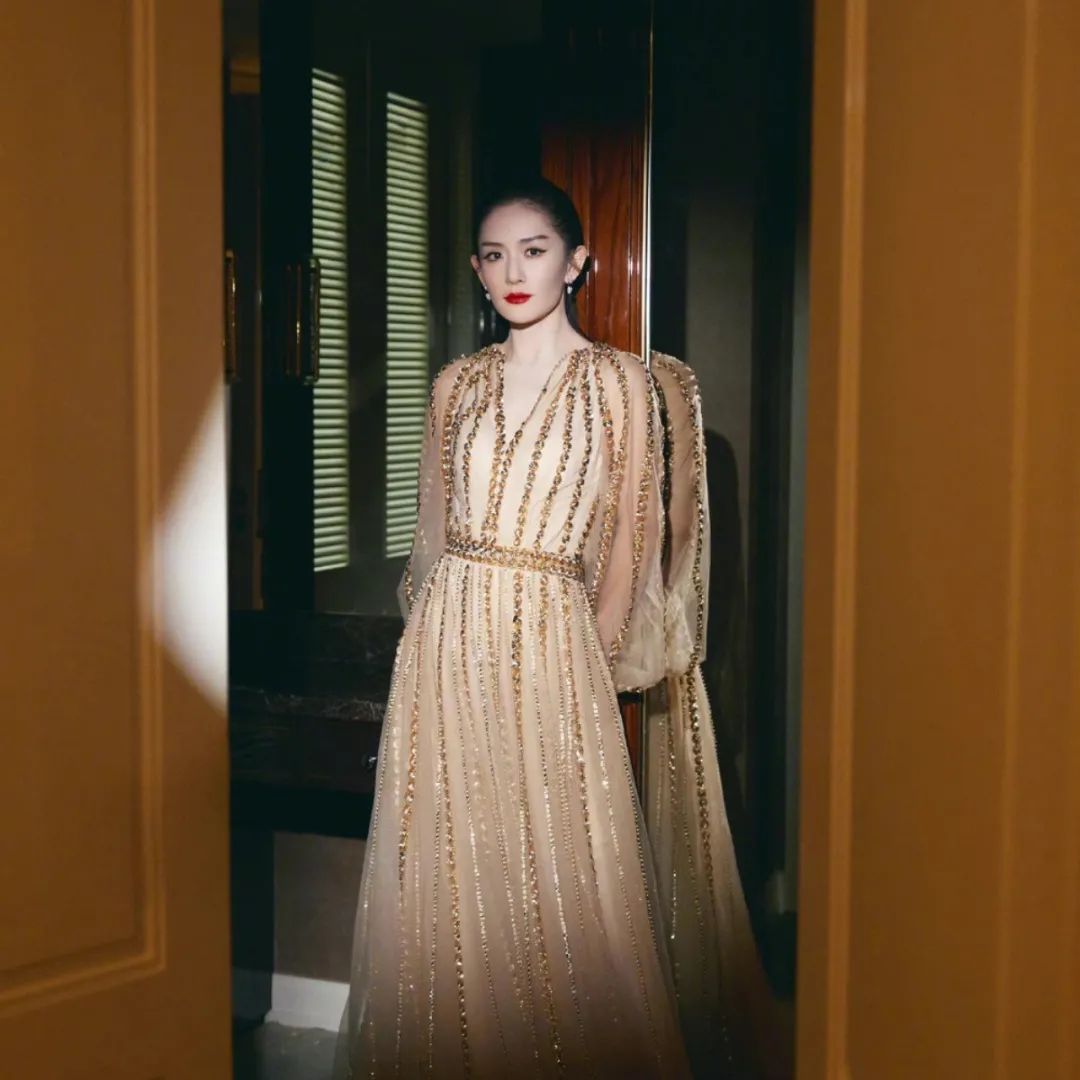 Little Gossip, Yang Mi, Zhou Dongyu, Wu Lei - iMedia