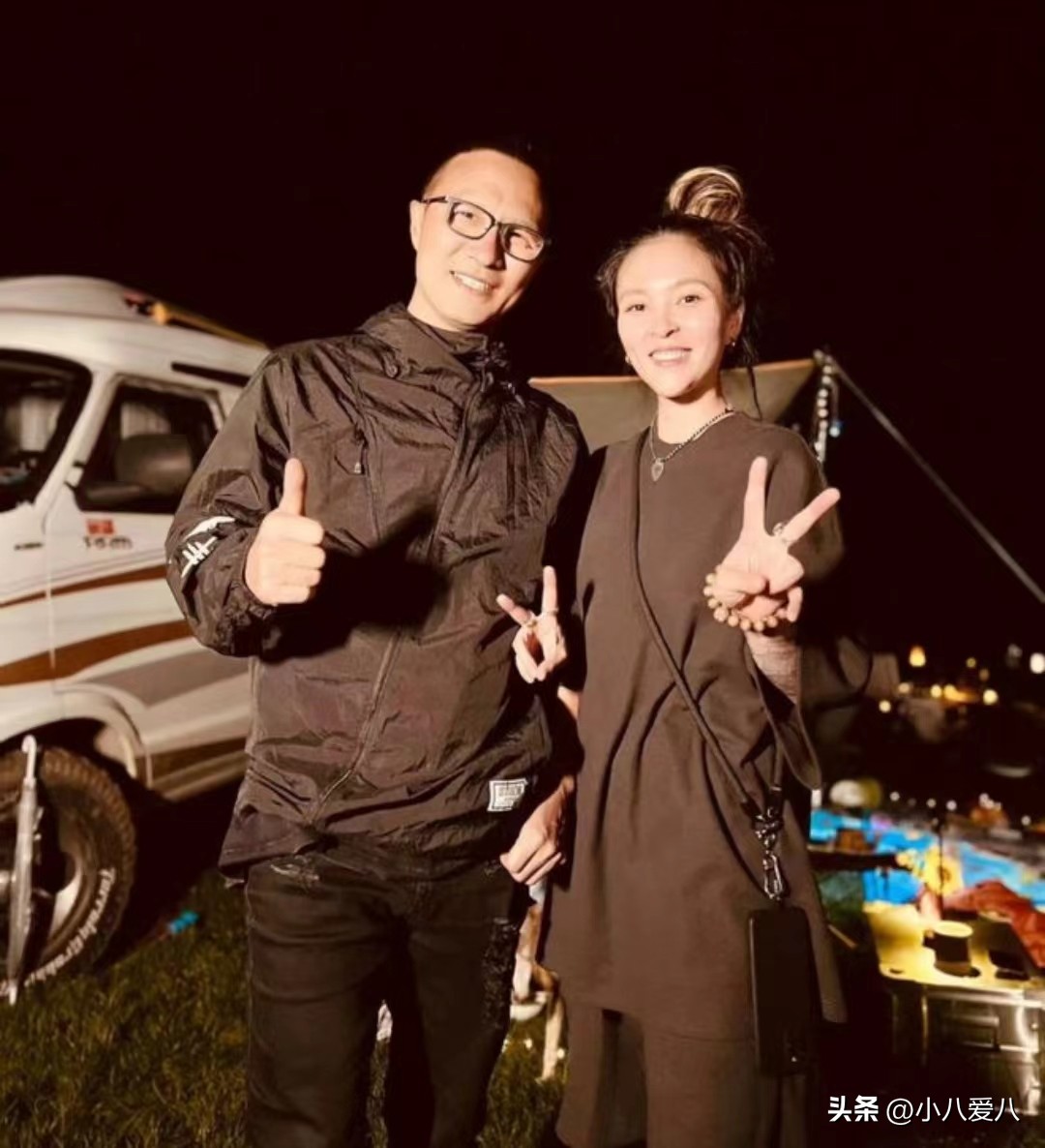 Wang Feng took his daughter to celebrate Bi Xia's birthday, and his ...