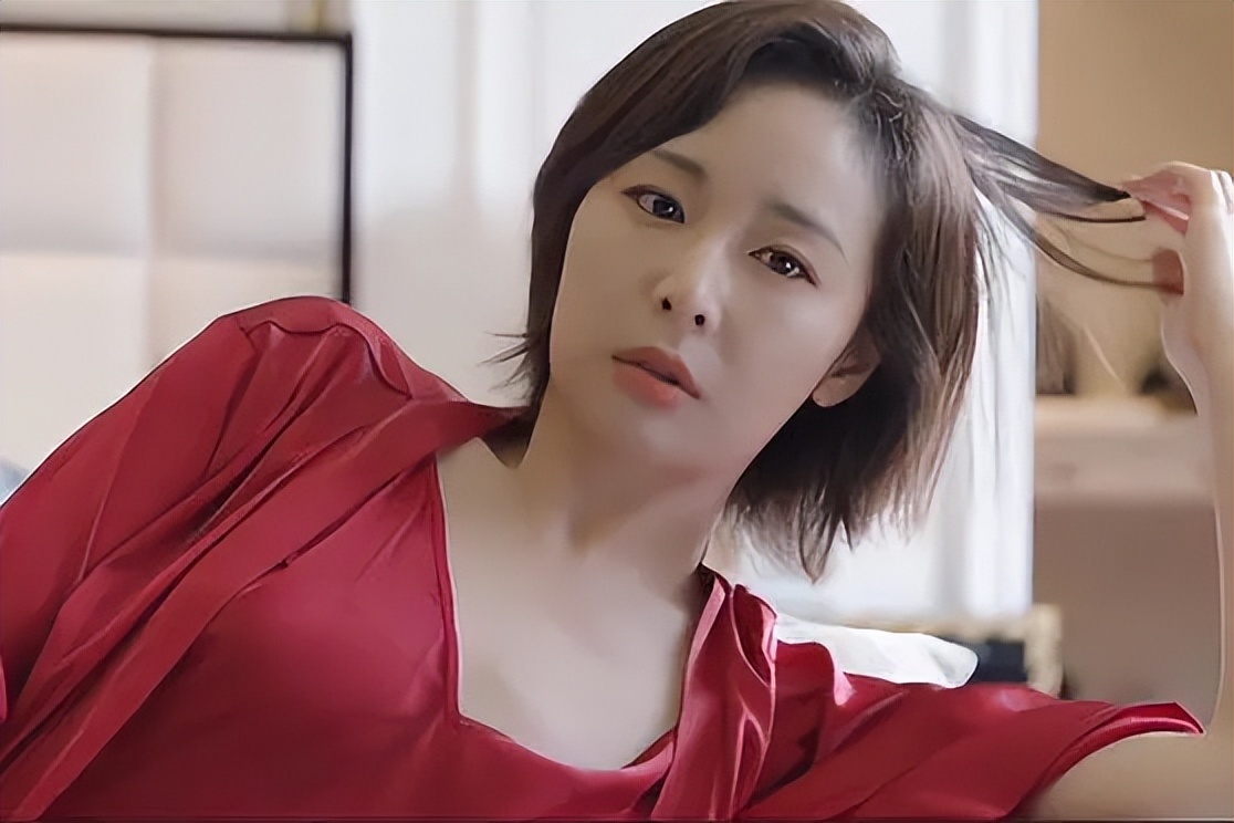 Encounter with the top best: an airport encounter with the sister-in-law of "The Knockout" Gao ...