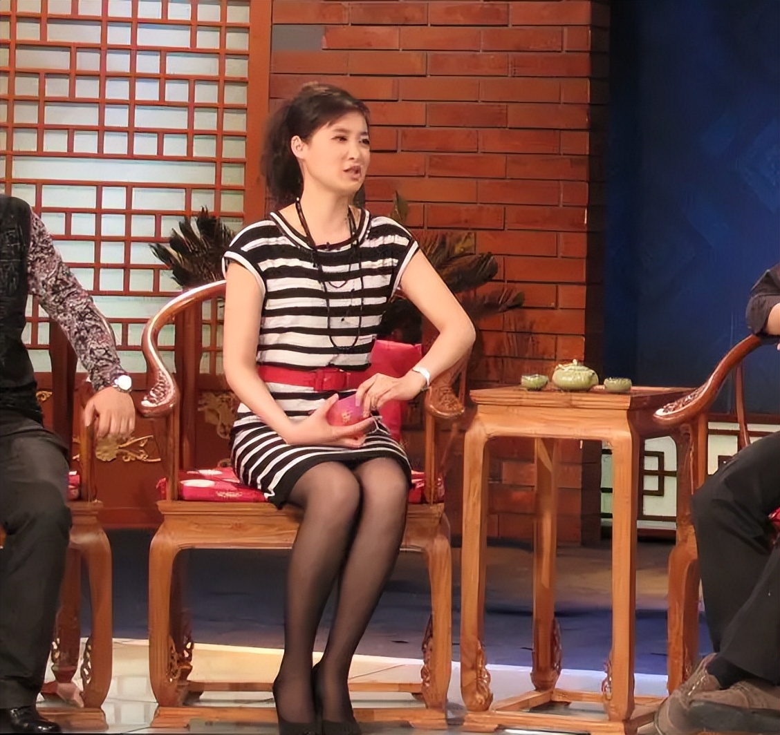 CCTV anchor Sang Chen: Joined CCTV at the age of 21, worked in a low ...