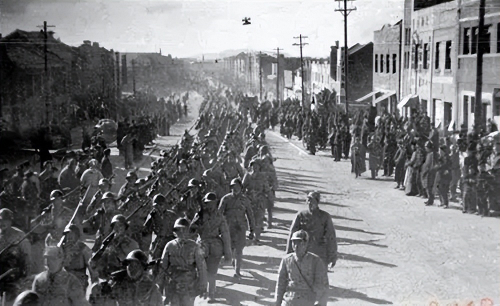 The People's Liberation Army can sweep the Kuomintang army in four ...