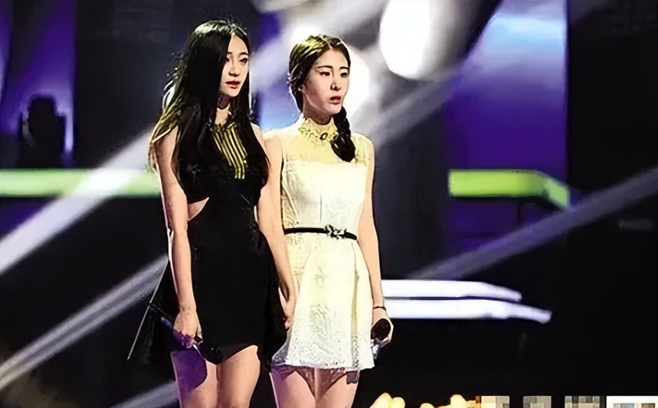 Does anyone remember Chen Bing in "The Voice"? The big melon is exposed ...