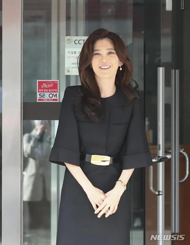 Not an actor or an idol, but Lee Boo Jin - Samsung's eldest princess ...