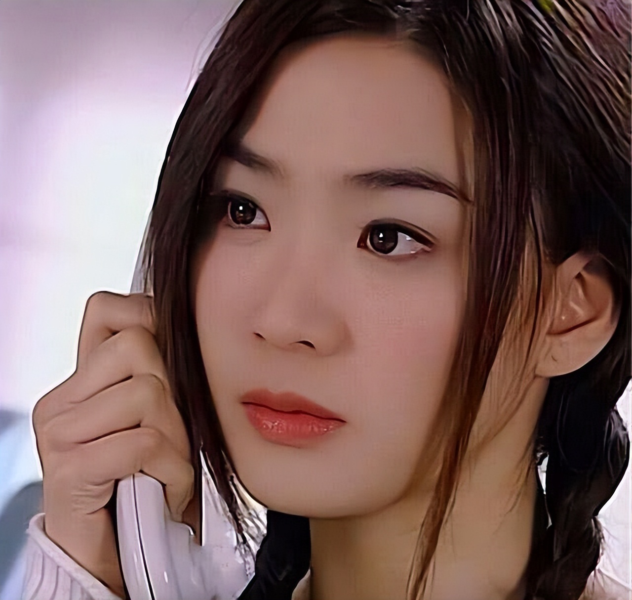 Hong Xiaoling: Born as a model, she created the classic "Ou Yaruo". - iNEWS